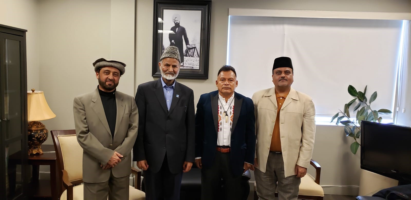 Indigenous Family of Shuar of Amazonia meet with National President of ...